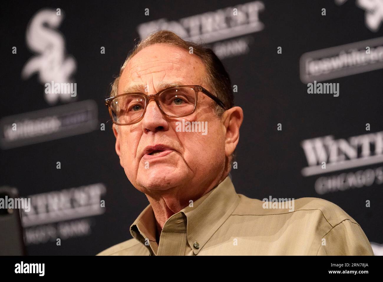 Chicago White Sox chairman Jerry Reinsdorf talks to reporters briefly ...