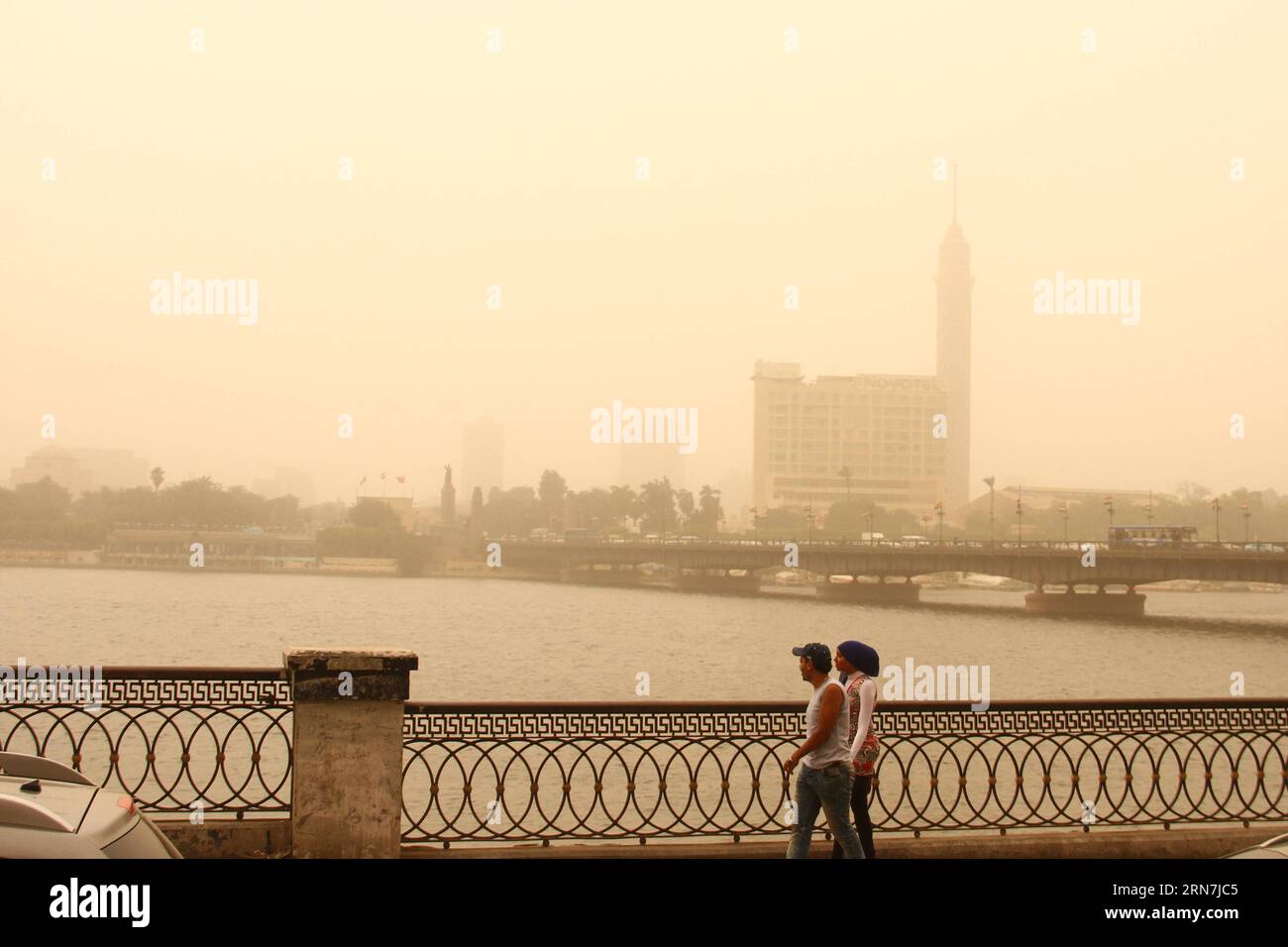 Egypt cairo sandstorm hi-res stock photography and images - Alamy