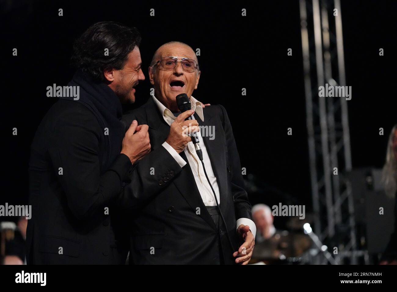 Ravello Maestro Vittorio Grigolo in Ravello for a tribute to Frank ...