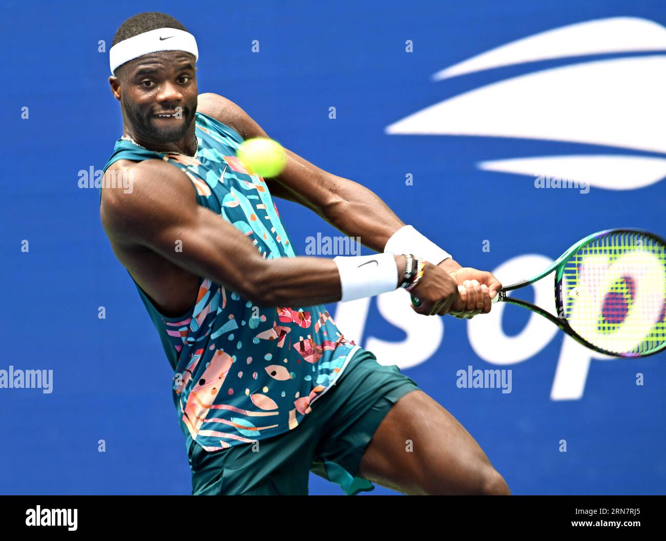 Learner tien hi-res stock photography and images - Alamy