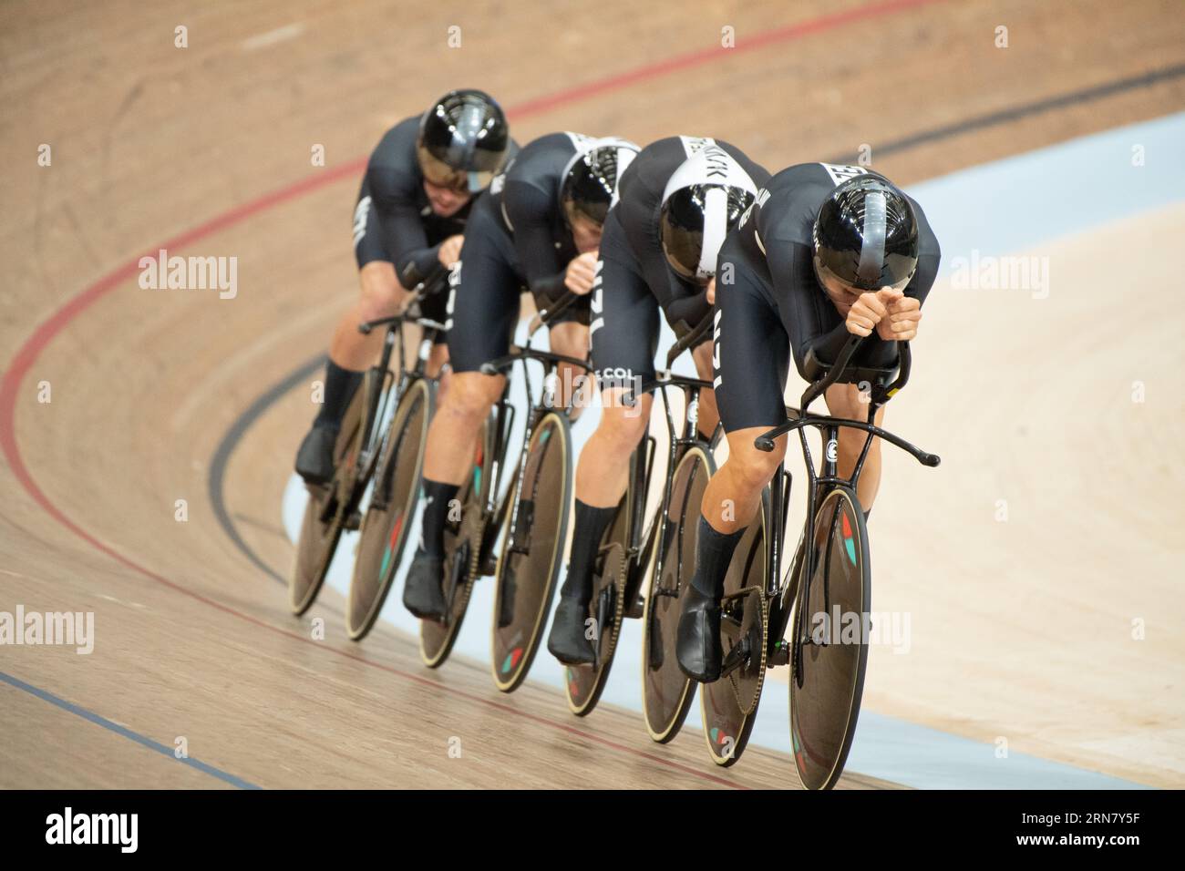 New zealand mens team pursuit hi-res stock photography and images - Alamy