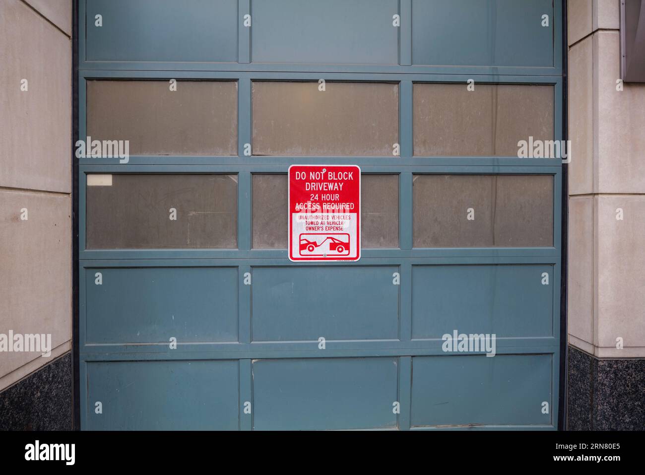 Residential road sign usa aged hi-res stock photography and images - Alamy