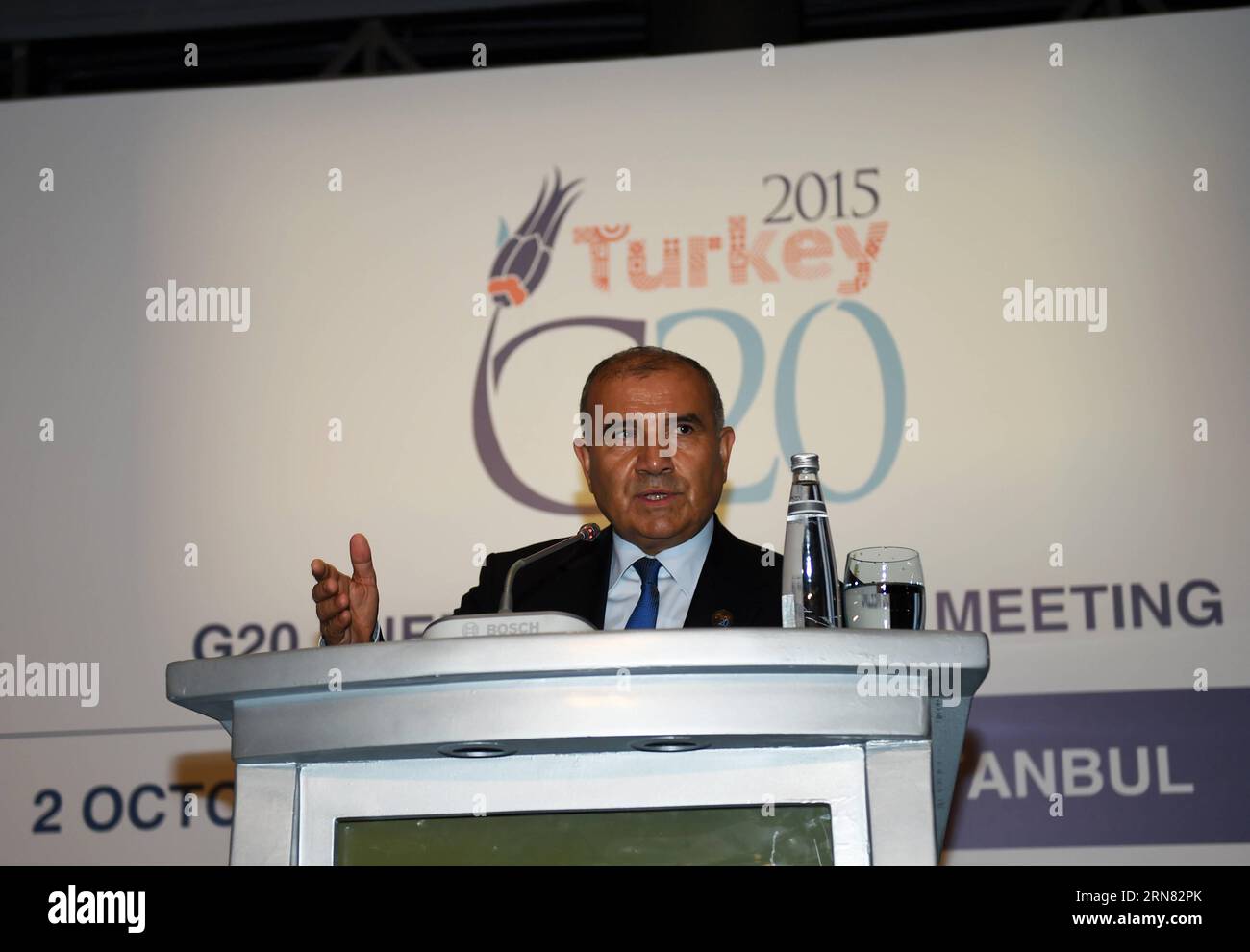 Two daymeeting hi-res stock photography and images - Alamy