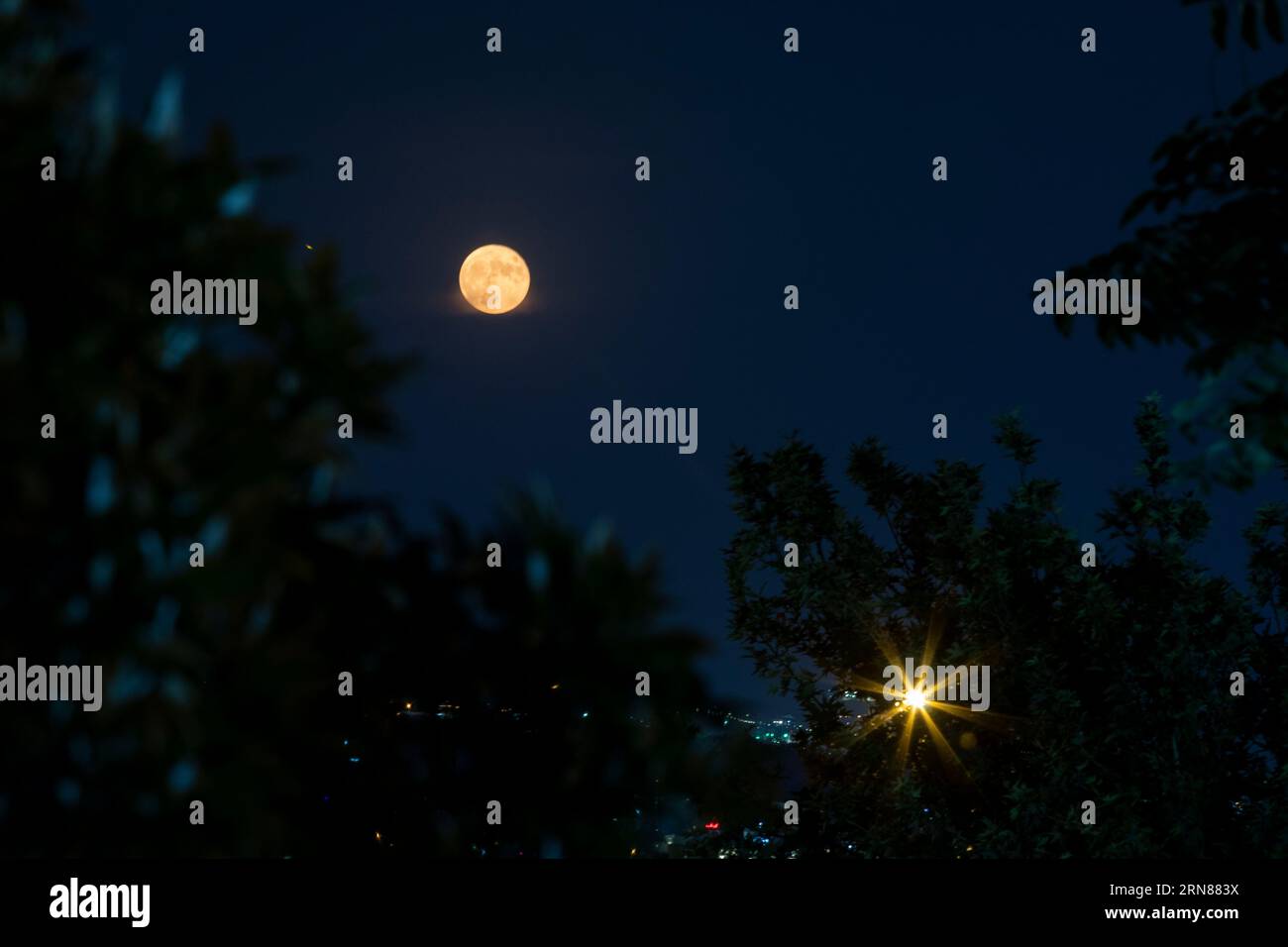 Tehran skyline and night hi-res stock photography and images - Alamy