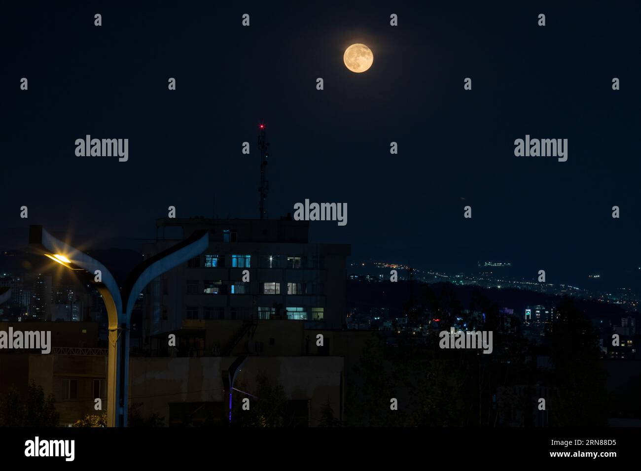 Tehran skyline and night hi-res stock photography and images - Alamy