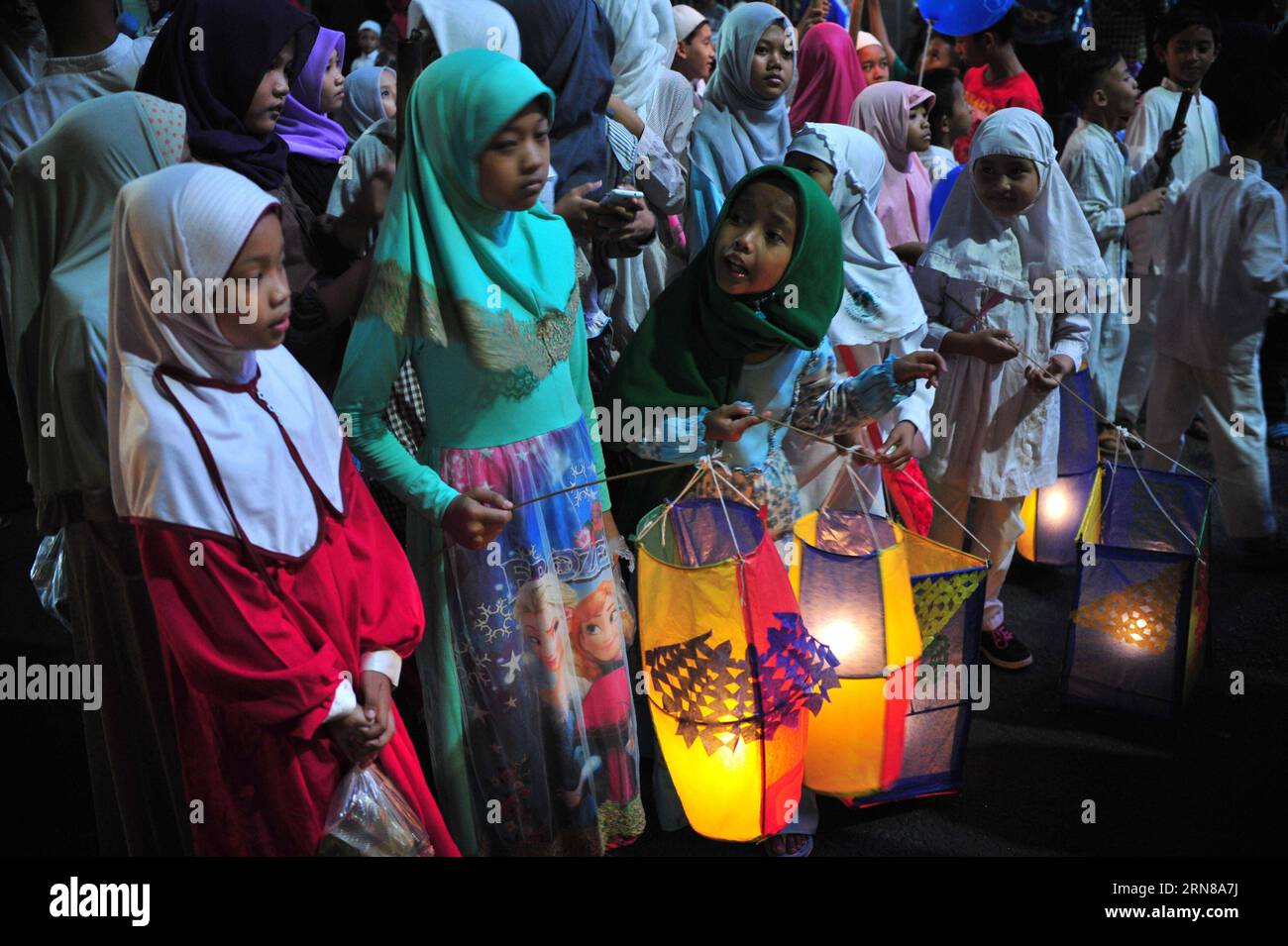 JAKARTA, Oct. 13, 2015 -- Indonesian Muslim children attend a parade to ...