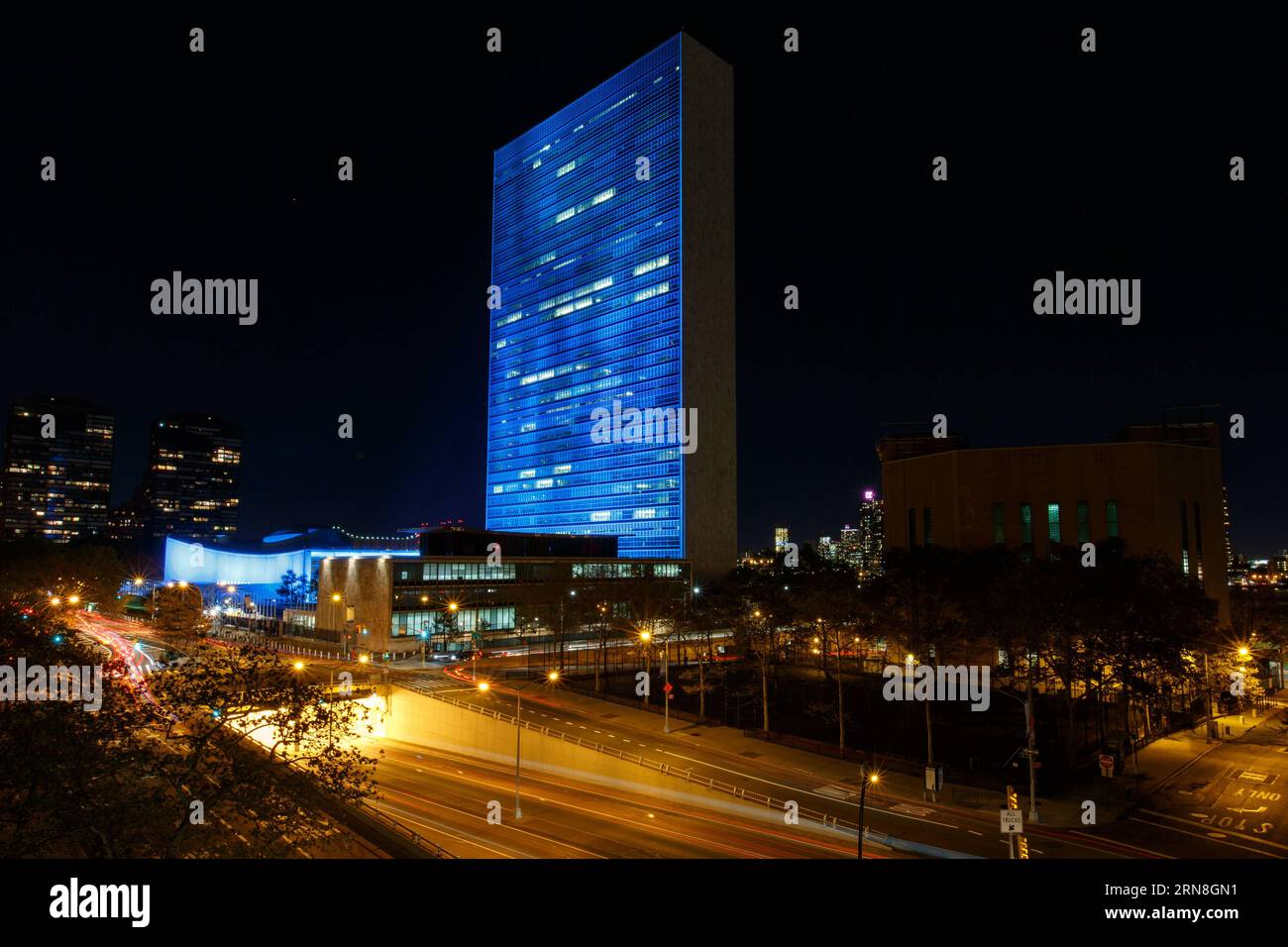 Photo taken on Oct. 23, 2015 in New York shows the United Nations ...