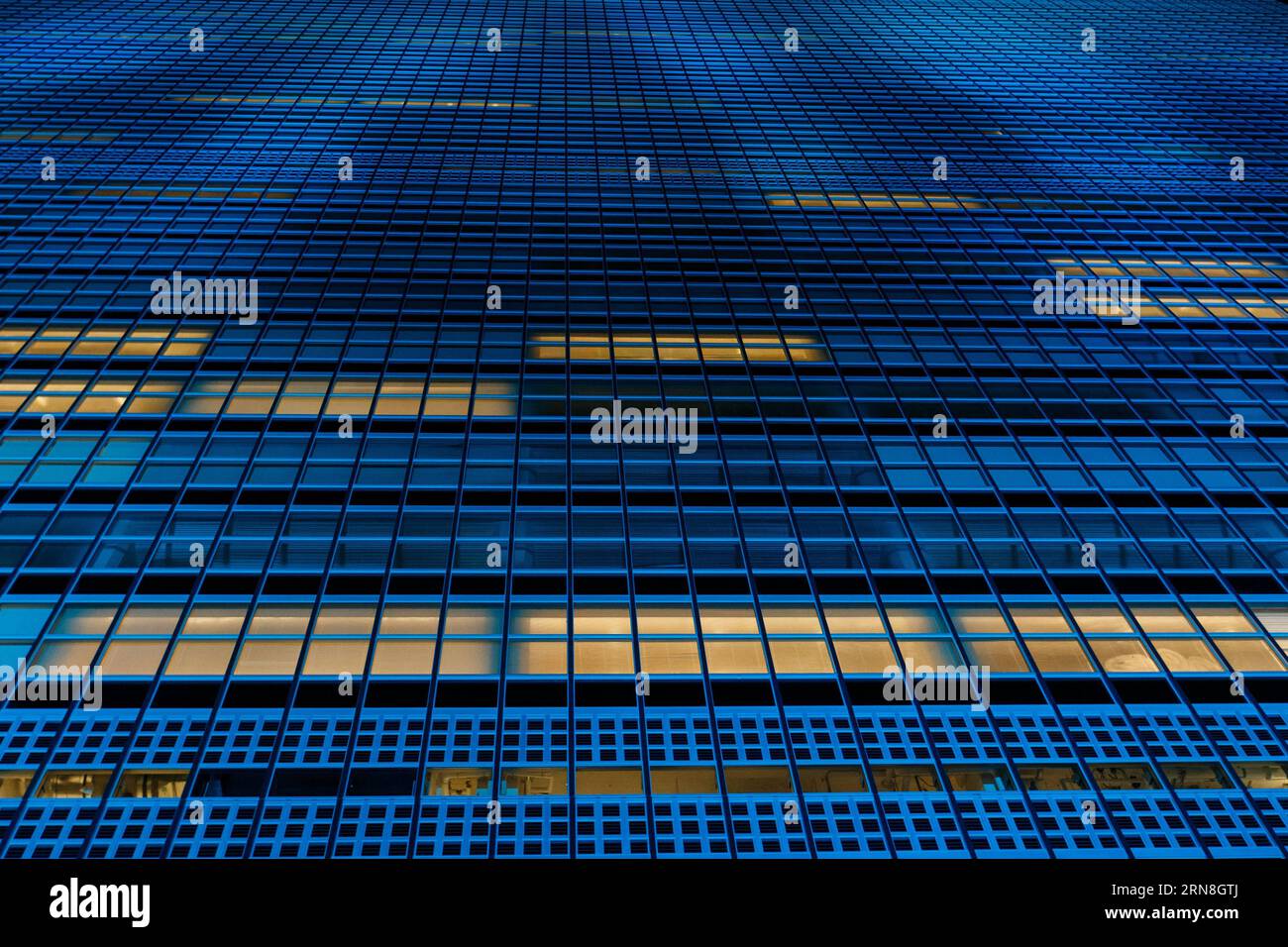 Photo taken on Oct. 23, 2015 in New York shows the United Nations ...