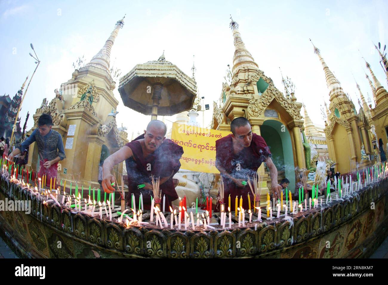 Thadingyut festival hi-res stock photography and images - Alamy
