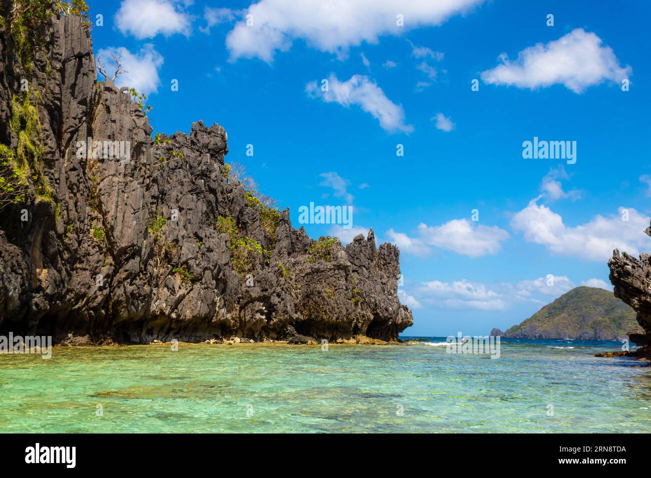 Coastal Scenery of El Nido, Palawan Island, The Philippines, a Popular ...