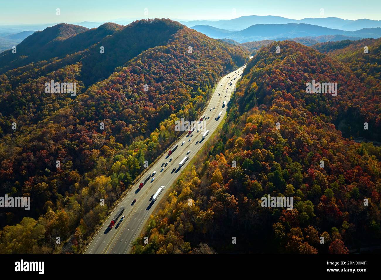 I-40 freeway road leading to Asheville in North Carolina over ...