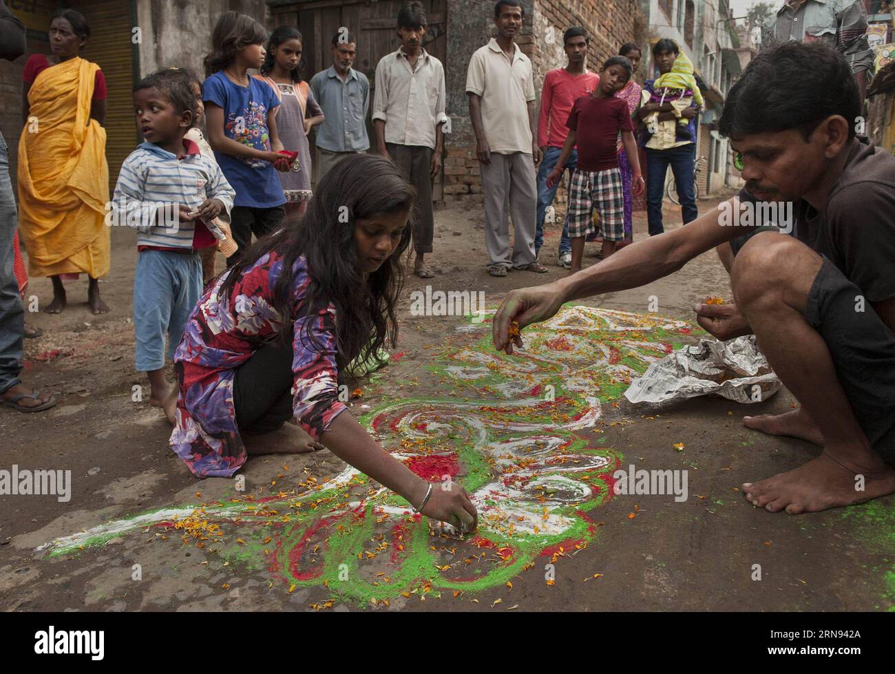 Rangoli bengal hi-res stock photography and images - Alamy
