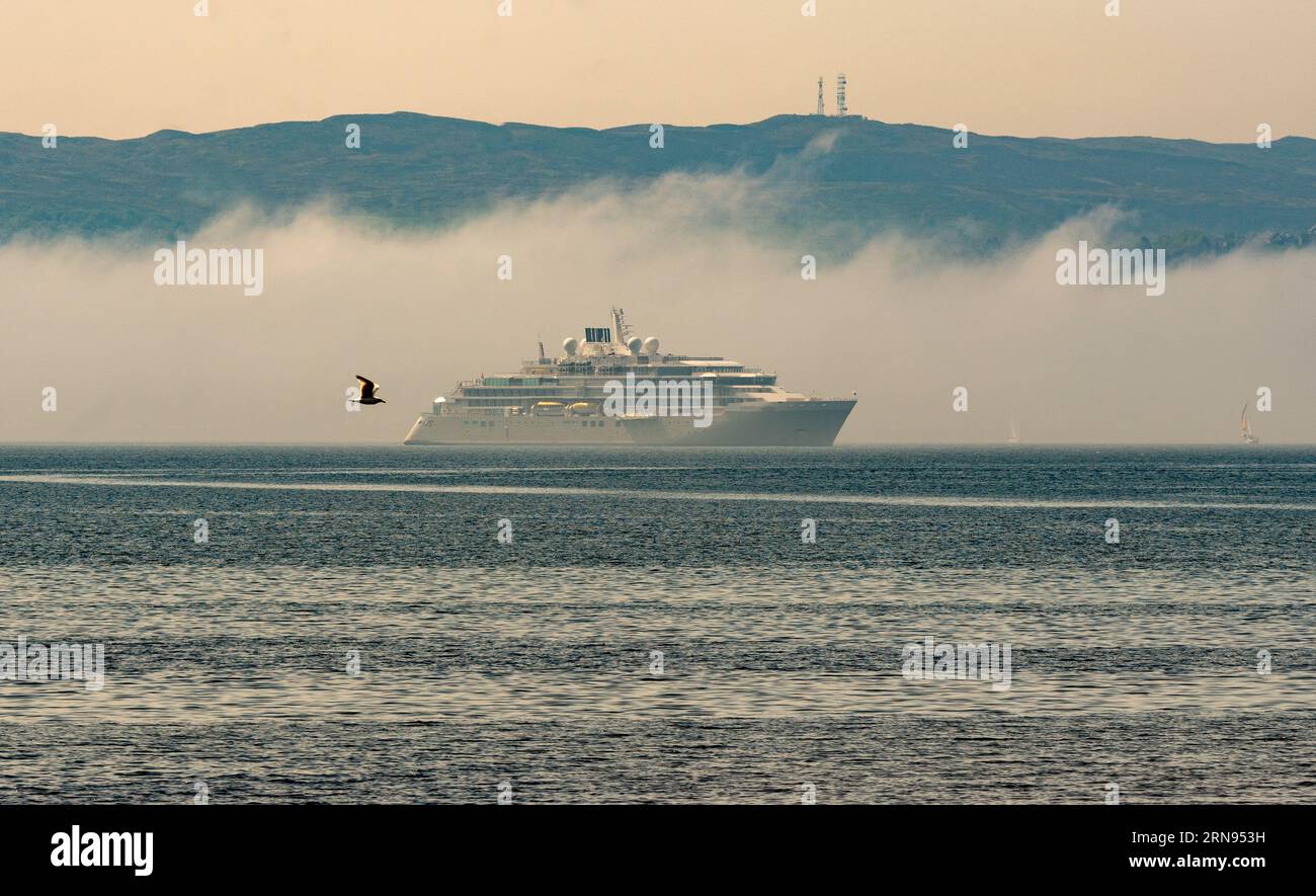 Cruise Ships and Navy Ships at the River Clyde - Scotland Stock Photo ...