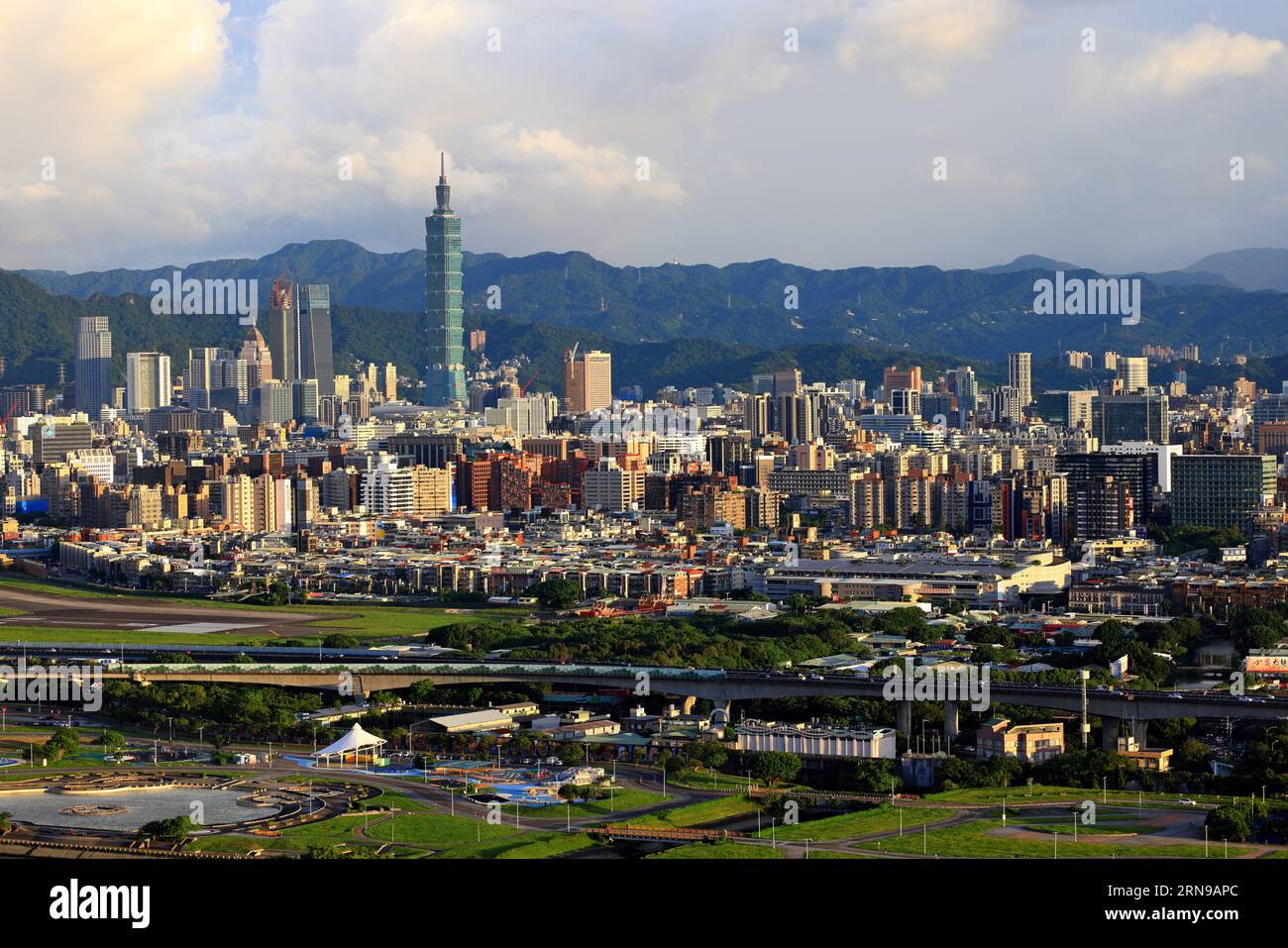 The modern city of Taipei, buildings cityscapes view the capital of ...