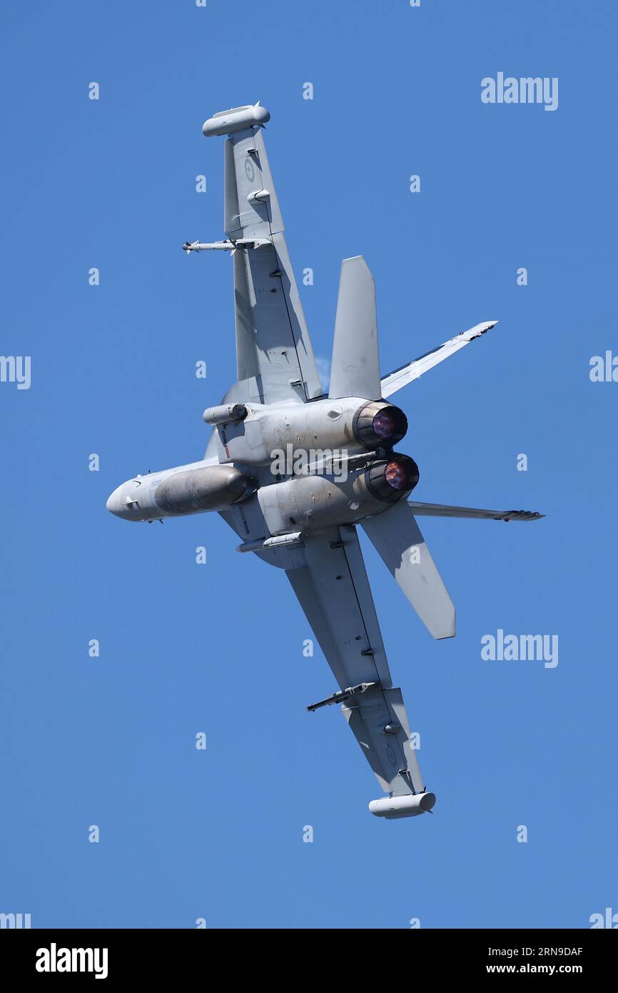 Raaf practice flypast hi-res stock photography and images - Alamy