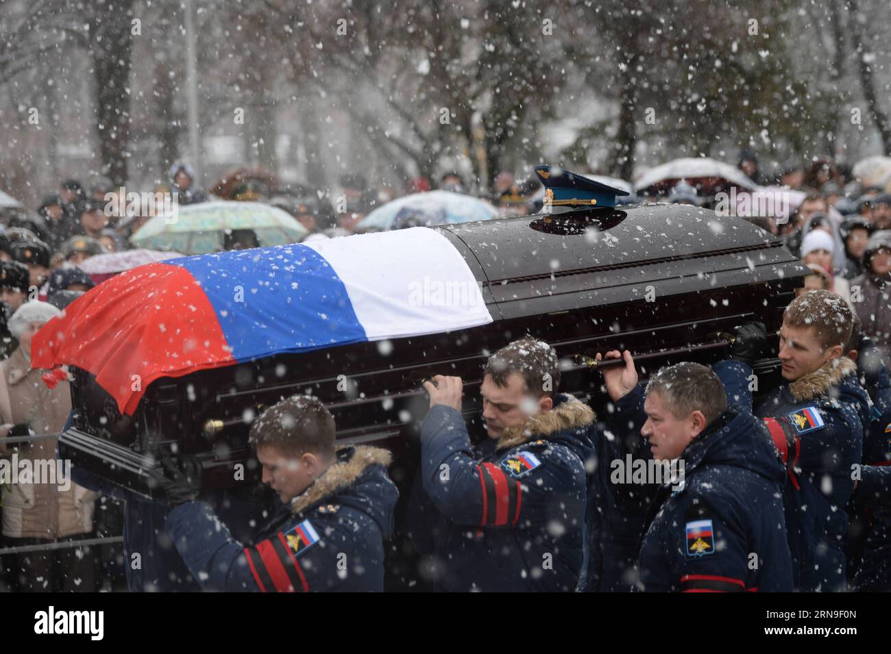 Dead pilot hi-res stock photography and images - Alamy