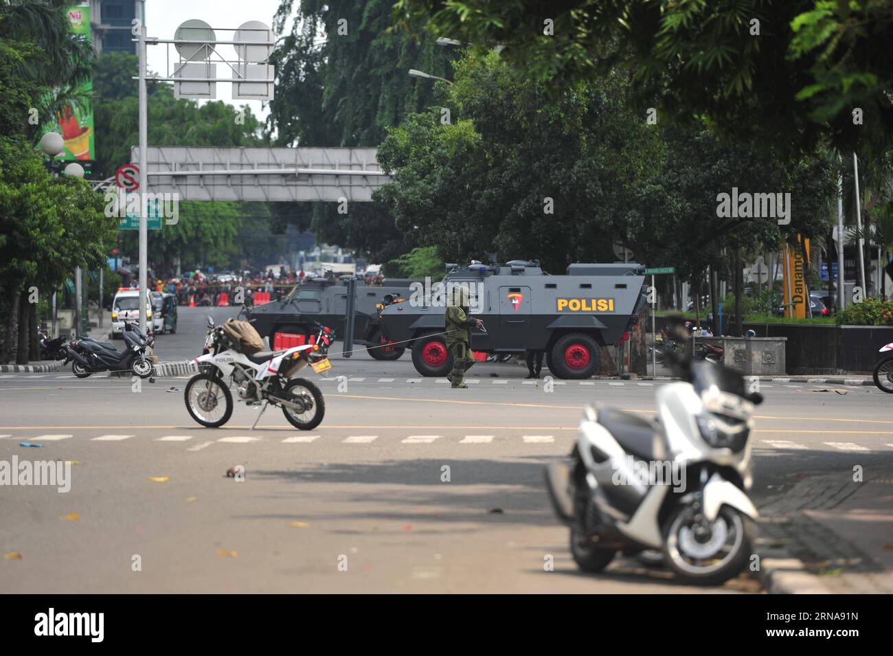 Shopping mall indonesia 2016 hi-res stock photography and images - Alamy