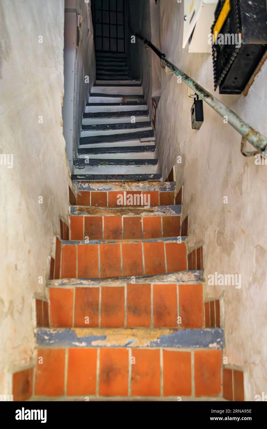 Crooked stairs hi-res stock photography and images - Alamy