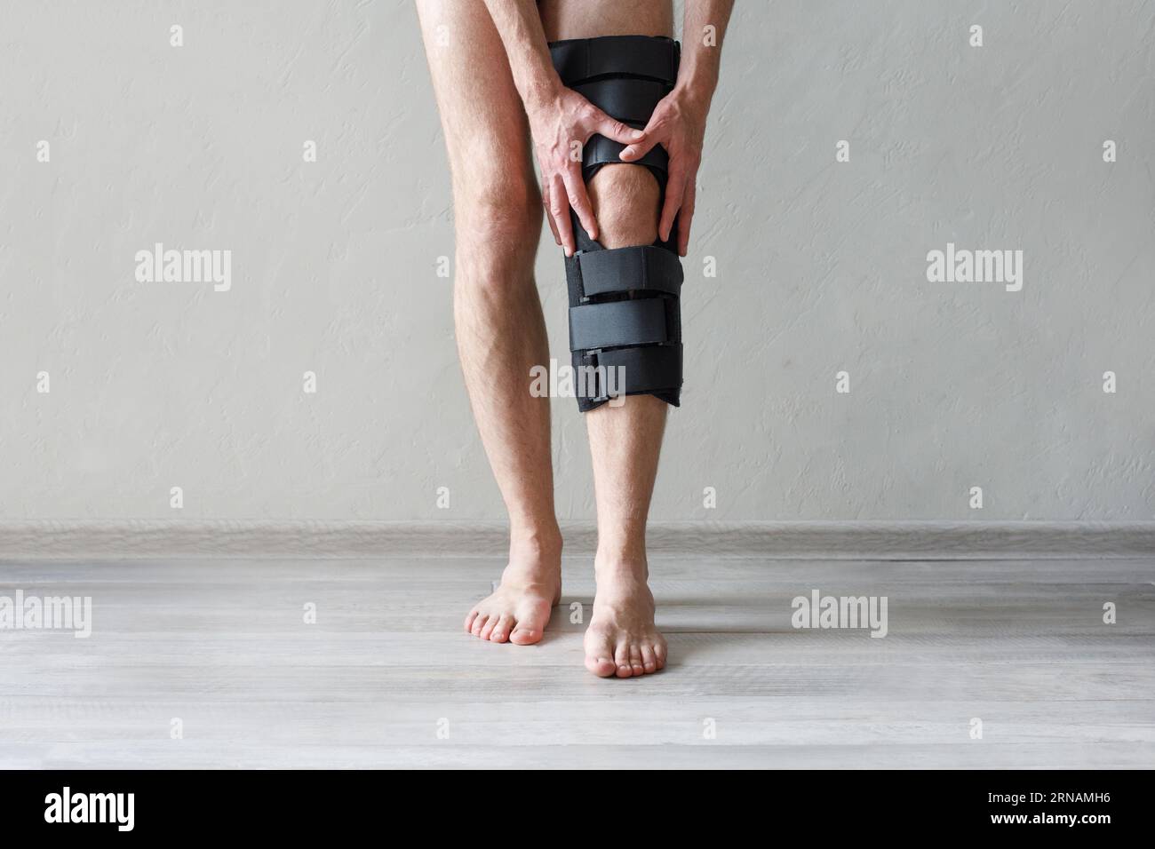 Orthosis on male leg hi-res stock photography and images - Alamy