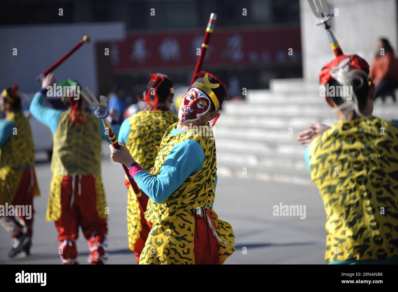 Monkey king play hi-res stock photography and images - Alamy