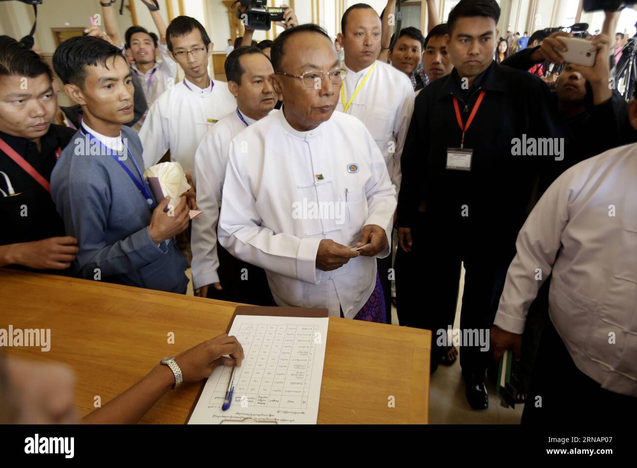 Khin aung myint c hi-res stock photography and images - Alamy