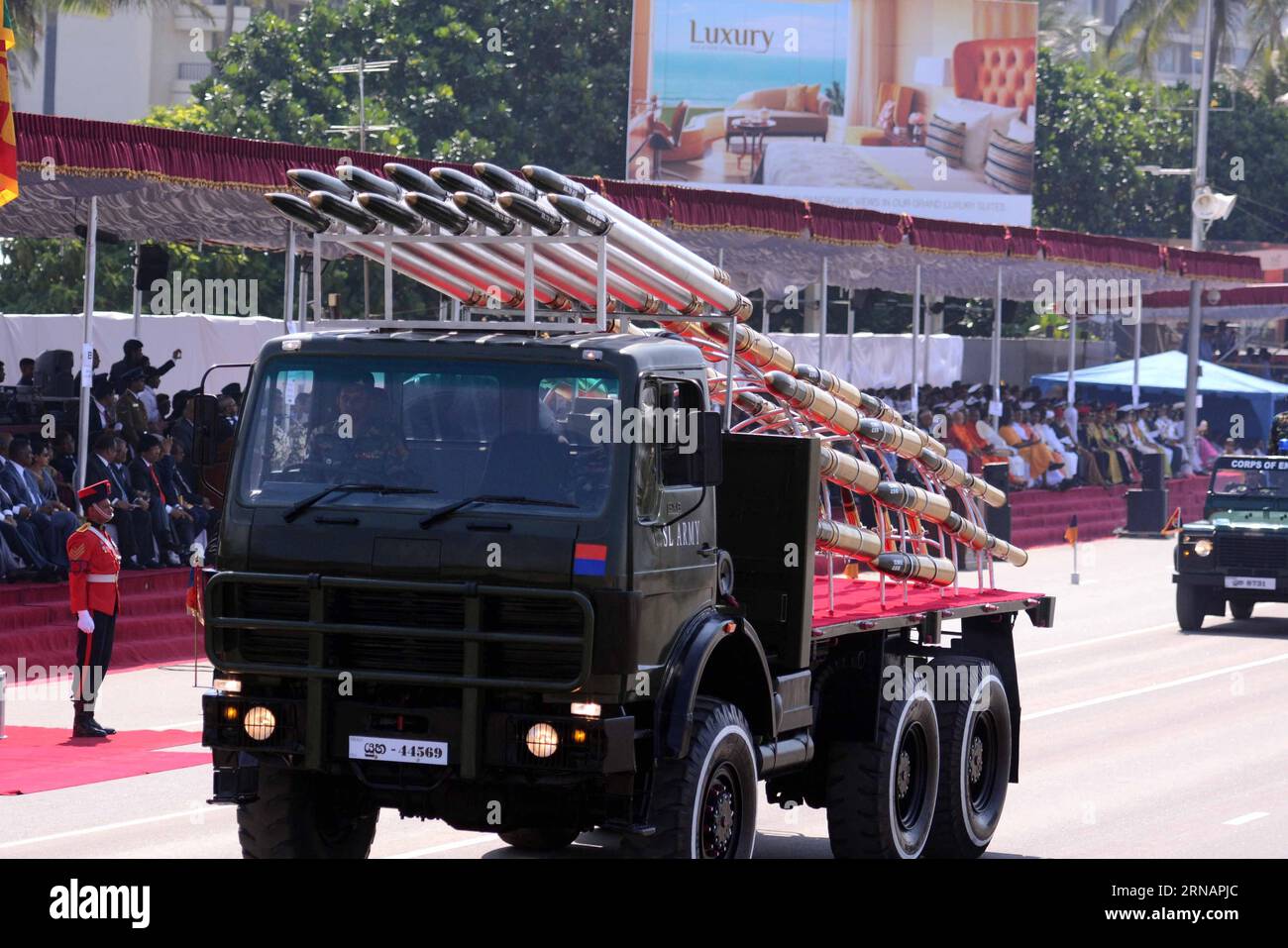 (160204) -- COLOMBO, Feb. 4, 2016 -- A military vehicle parades during ...