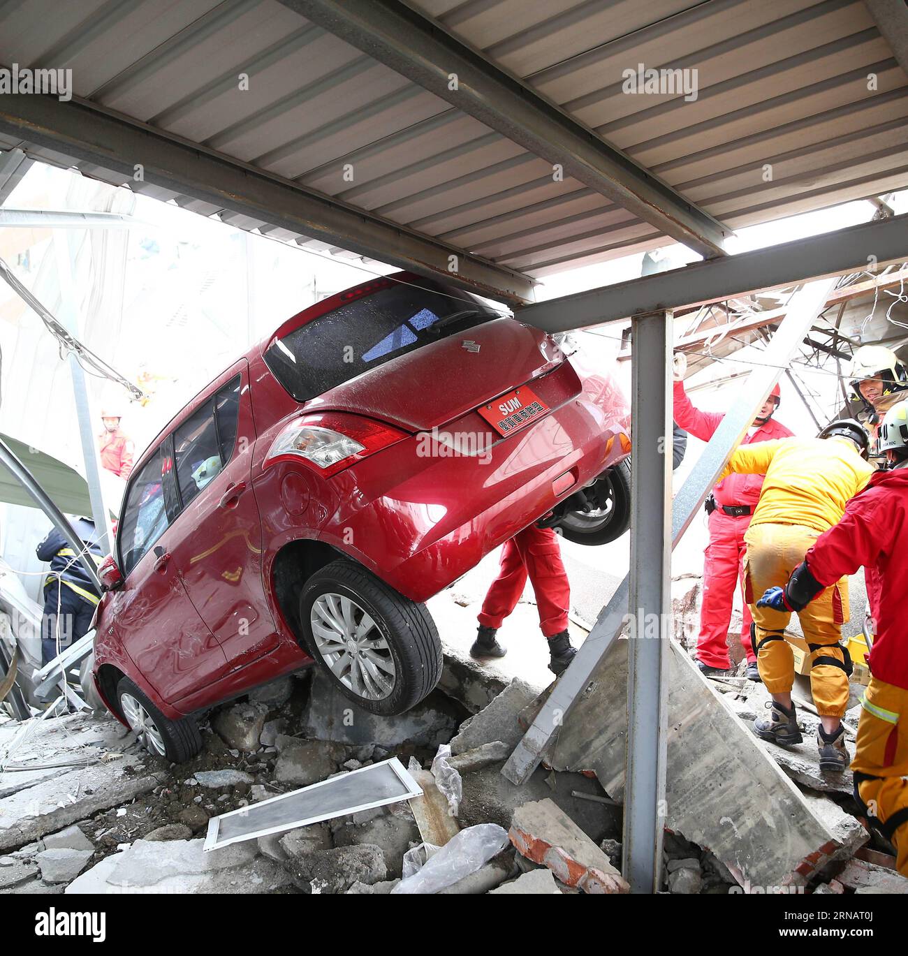 Earthquakes in taiwan hi-res stock photography and images - Alamy