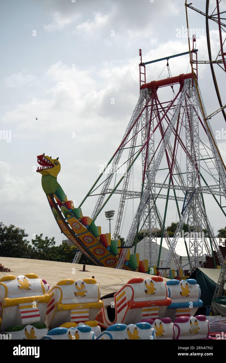 Dragon carnival ride hi-res stock photography and images - Alamy