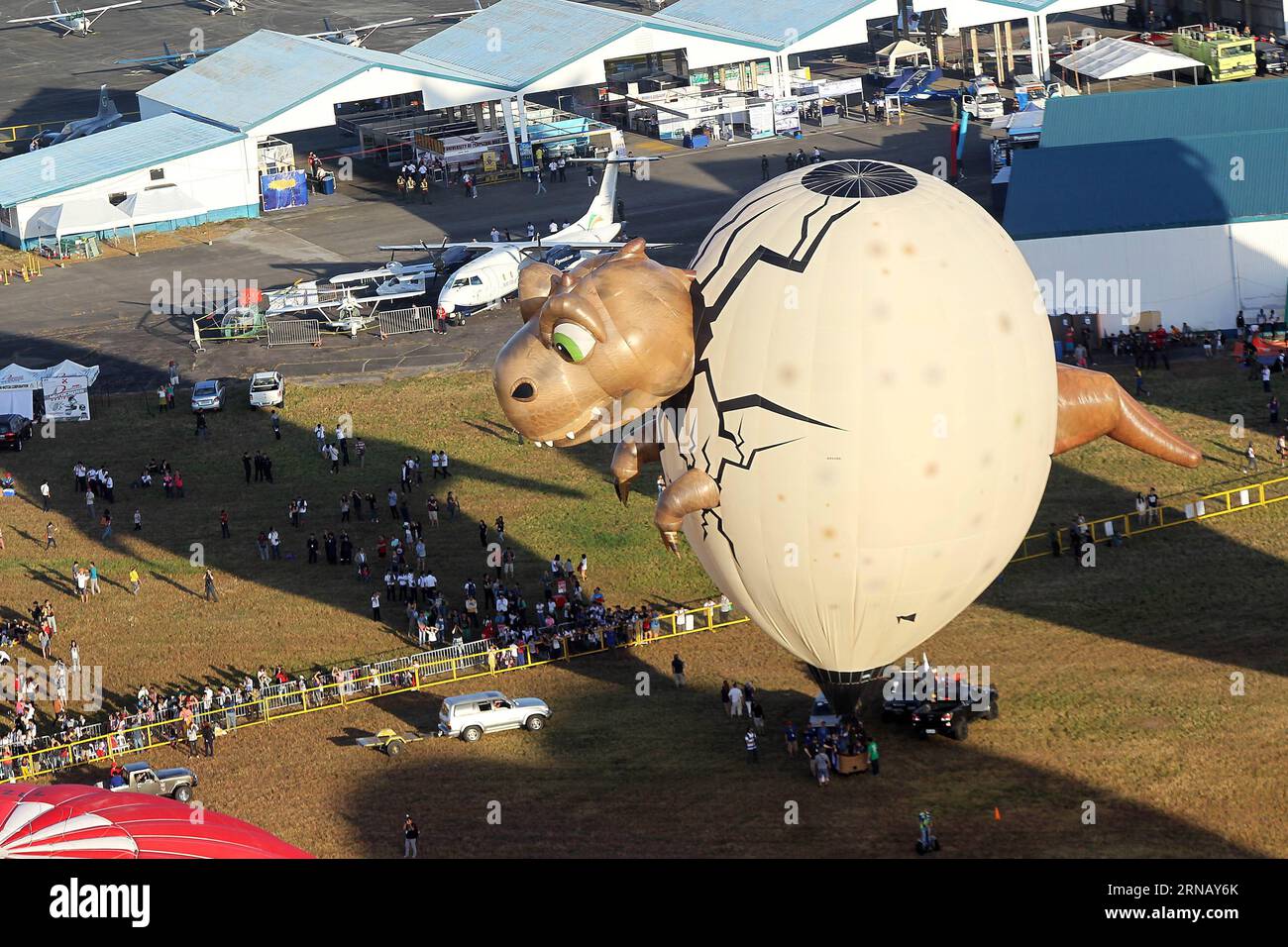 (160211) -- PAMPANGA PROVINCE, Feb. 11, 2016 -- A dinosaur-shaped hot ...