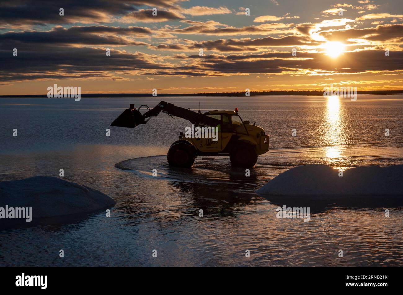 Australian salt mining hi-res stock photography and images - Alamy