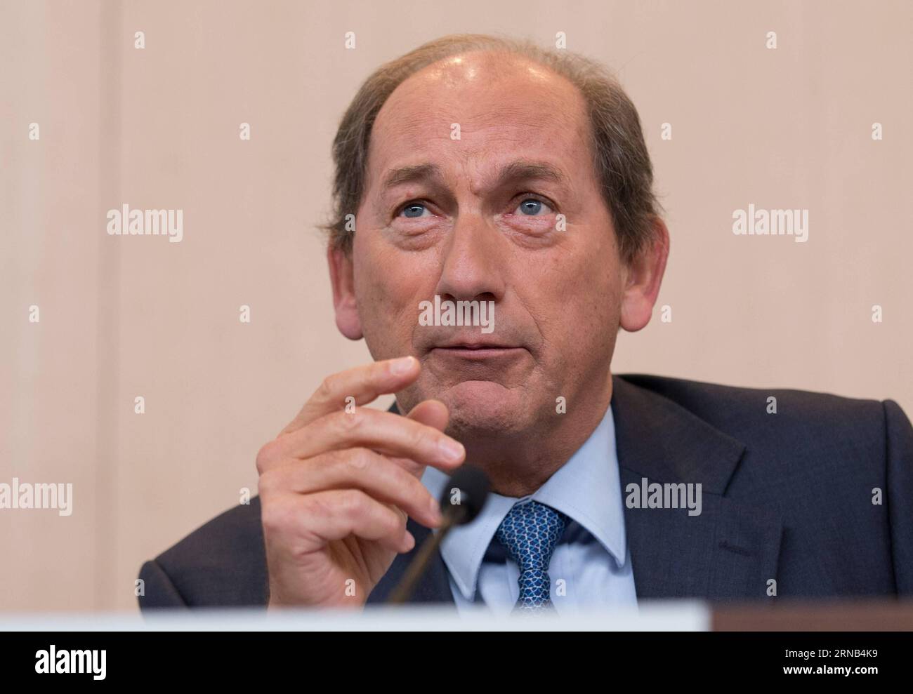 Issuein hi-res stock photography and images - Alamy