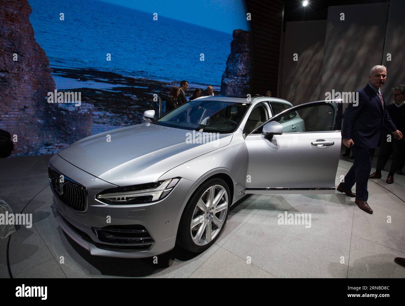 Volvo 200 hi-res stock photography and images - Alamy