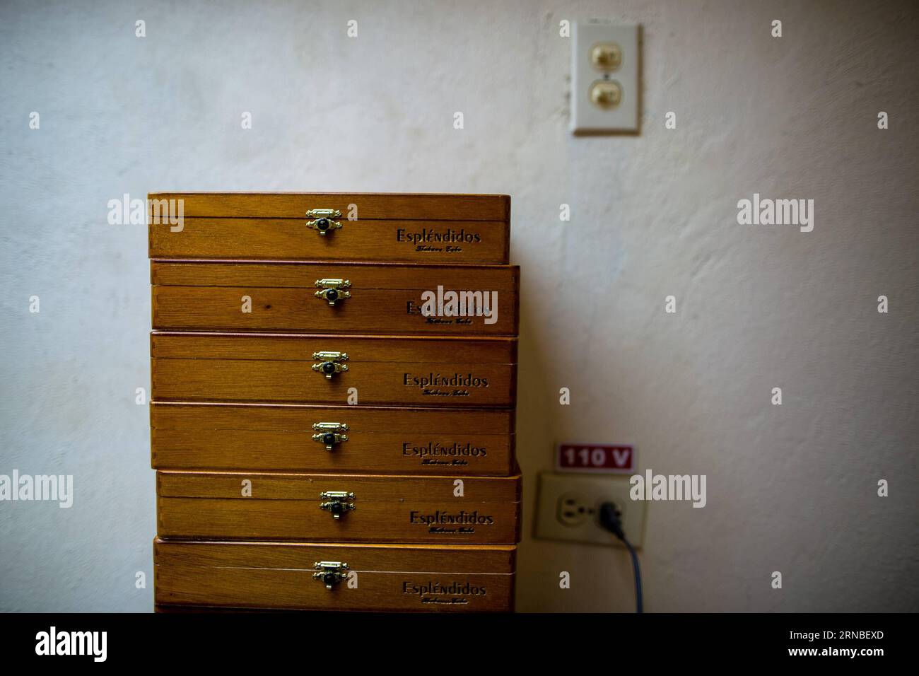 El laguito factory hi-res stock photography and images - Alamy