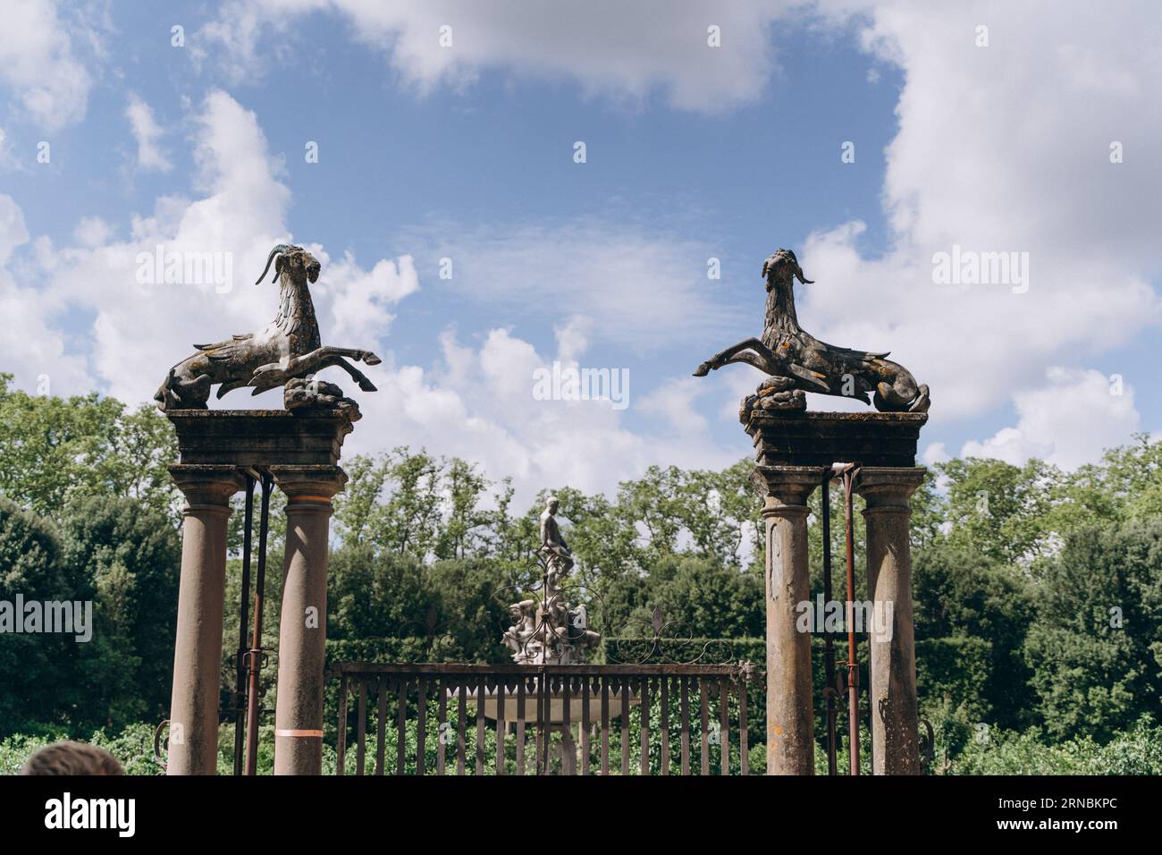 Sculptures at Fontano dell Oceano, in the Boboli Gardens, Florence ...