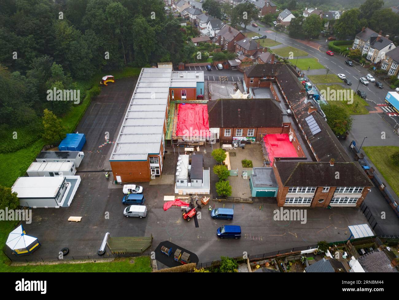 Abbey view primary school hi-res stock photography and images - Alamy