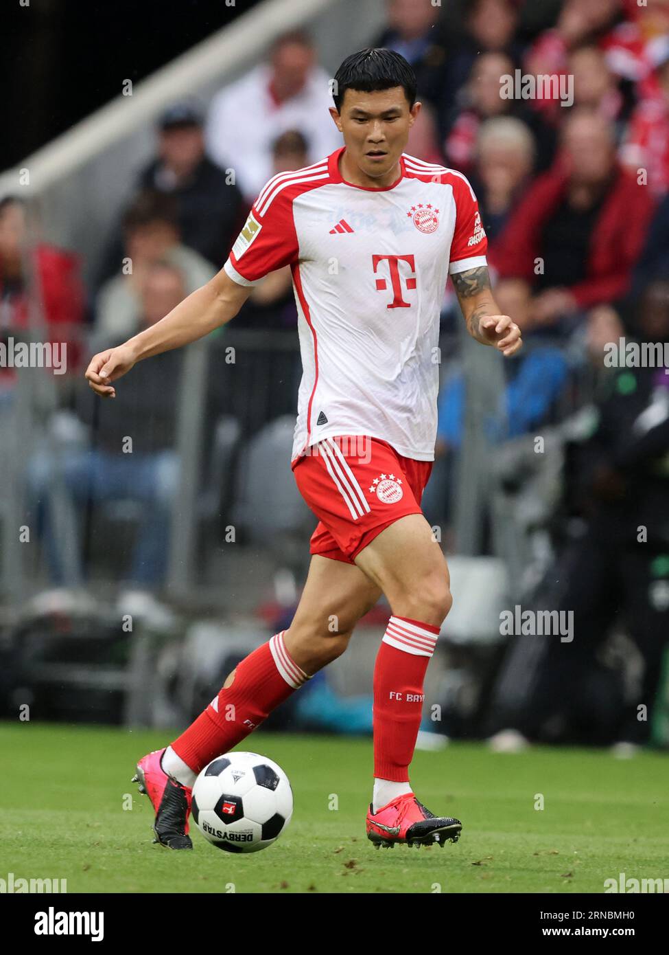 Min Jae Kim of FC Bayern Muenchen FC Bayern München - FC Augsburg 27.8.2023 Fussball 1 ...
