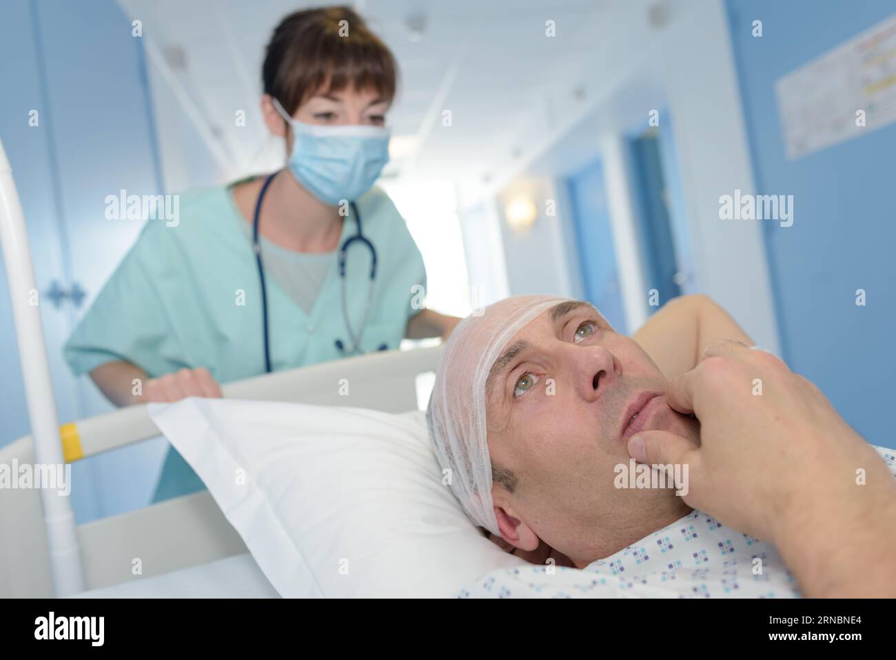 rushing a patient to operating room for surgery Stock Photo - Alamy