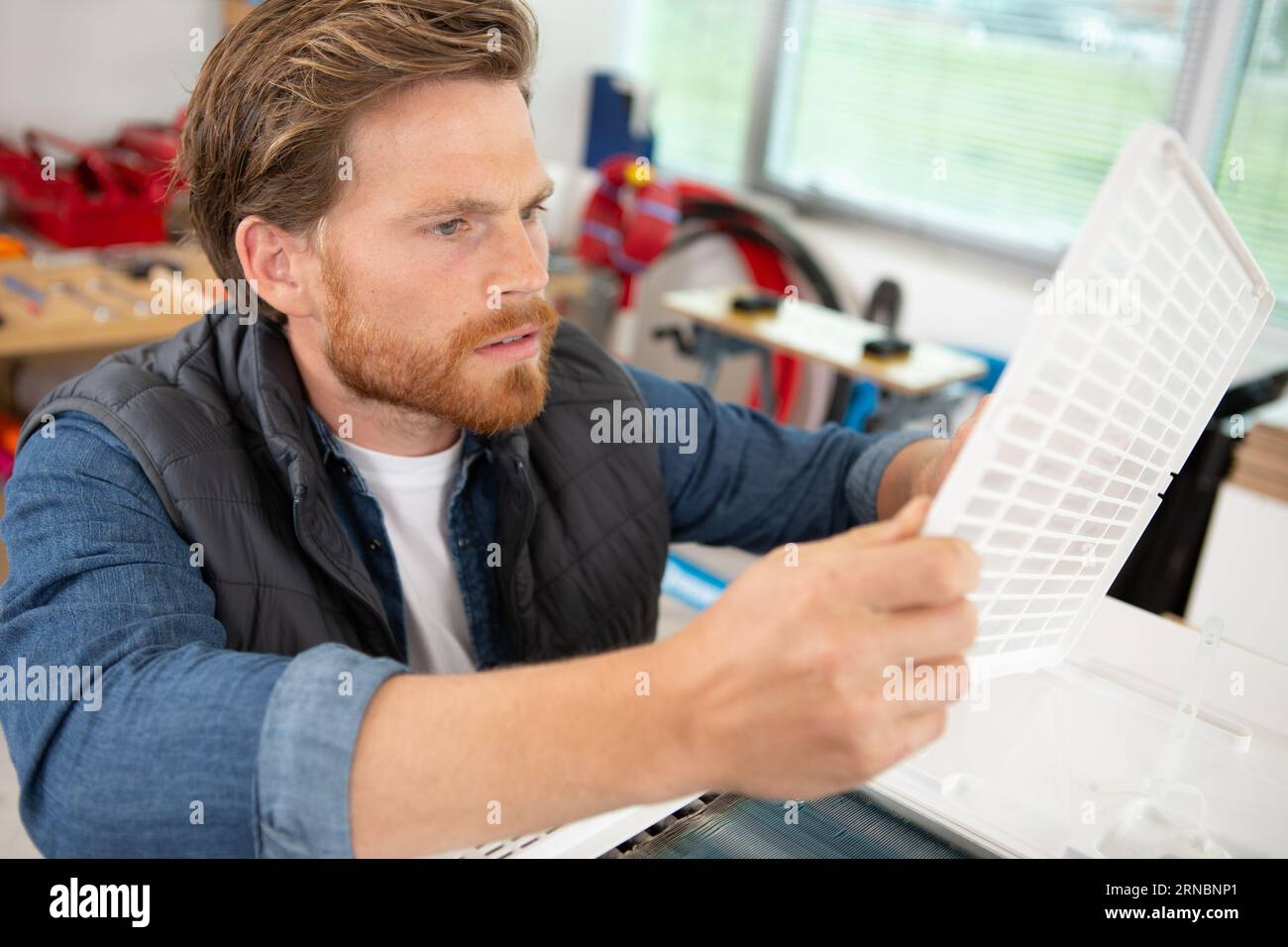 Pull out cleaning hi-res stock photography and images - Alamy