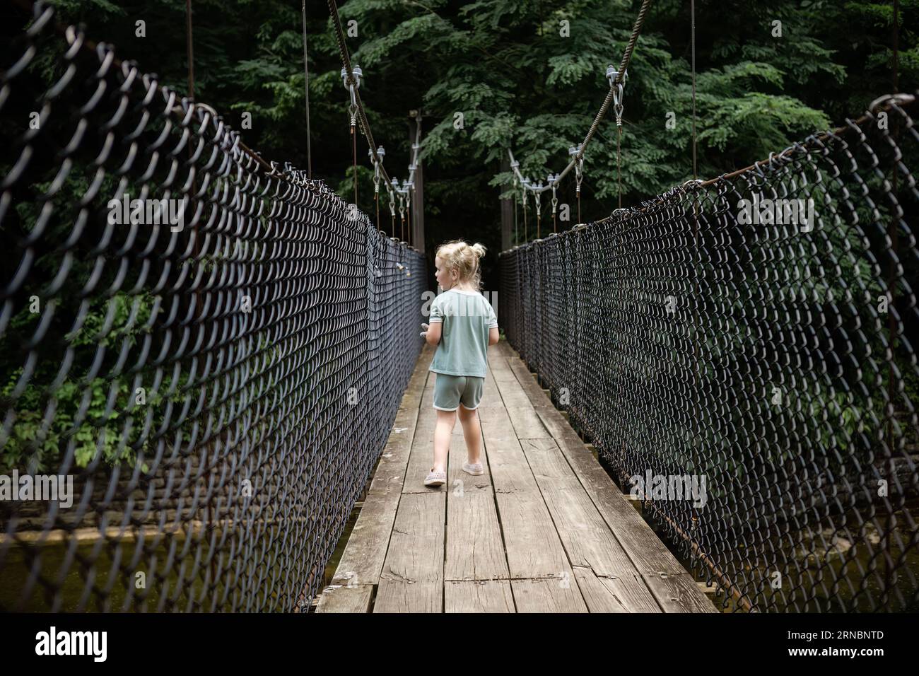 Small stone bridge across hi-res stock photography and images - Alamy