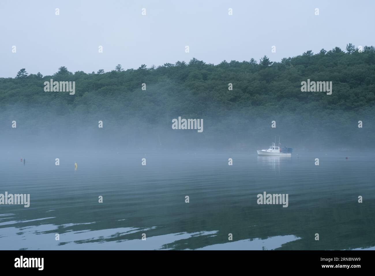 Boats dock water river maine hi-res stock photography and images - Alamy