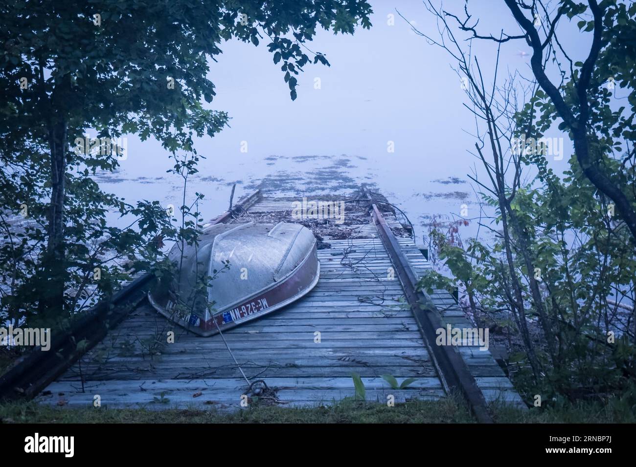 Overturned boat hi-res stock photography and images - Alamy