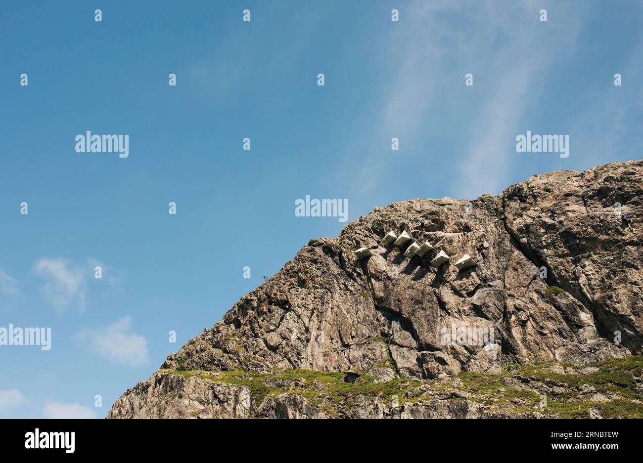 Portaledge tent hi-res stock photography and images - Alamy