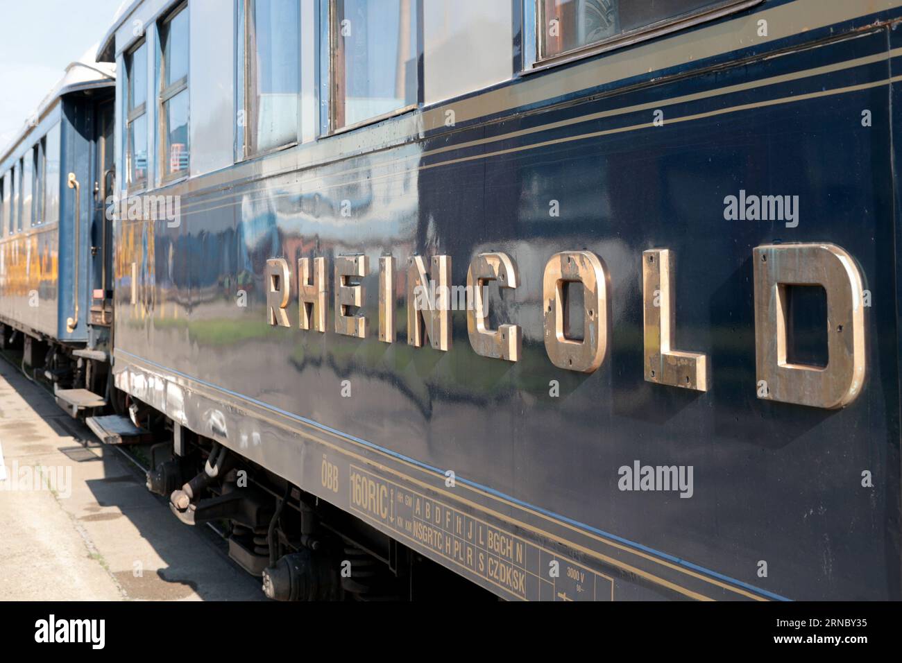 Rheingold train hi-res stock photography and images - Alamy