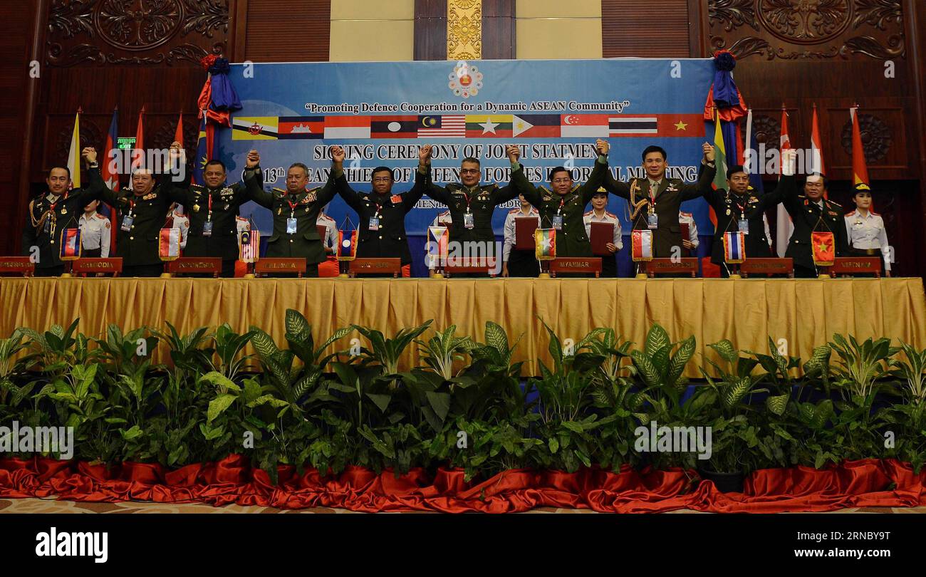(160314) -- VIENTIANE, March 14, 2016 -- Chiefs of defence forces of ...