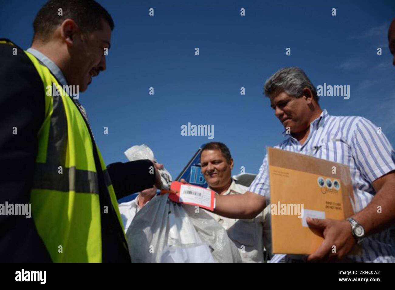 Inspector de correos hi-res stock photography and images - Alamy
