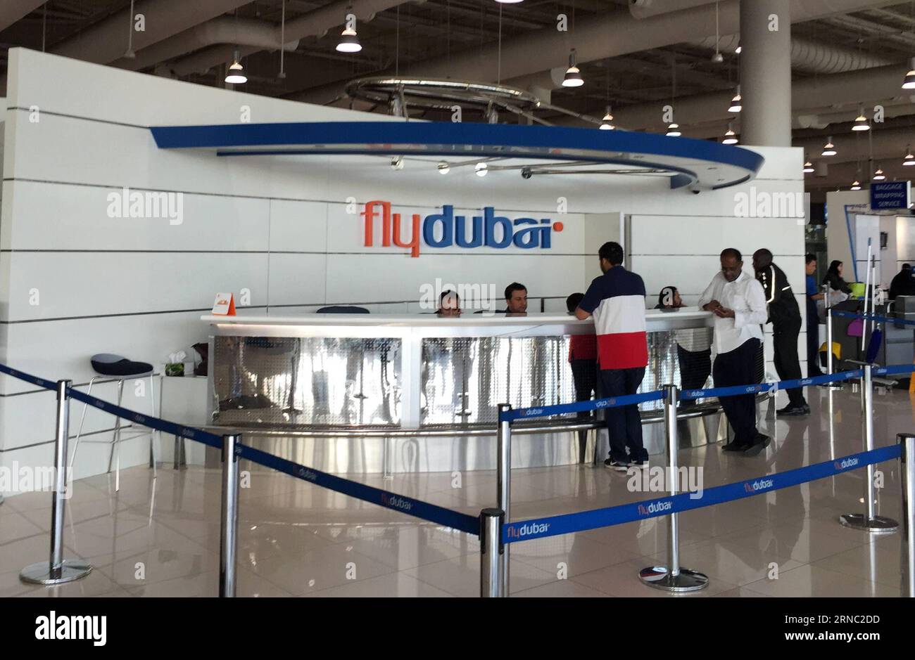 Airport desk uae hi-res stock photography and images - Alamy