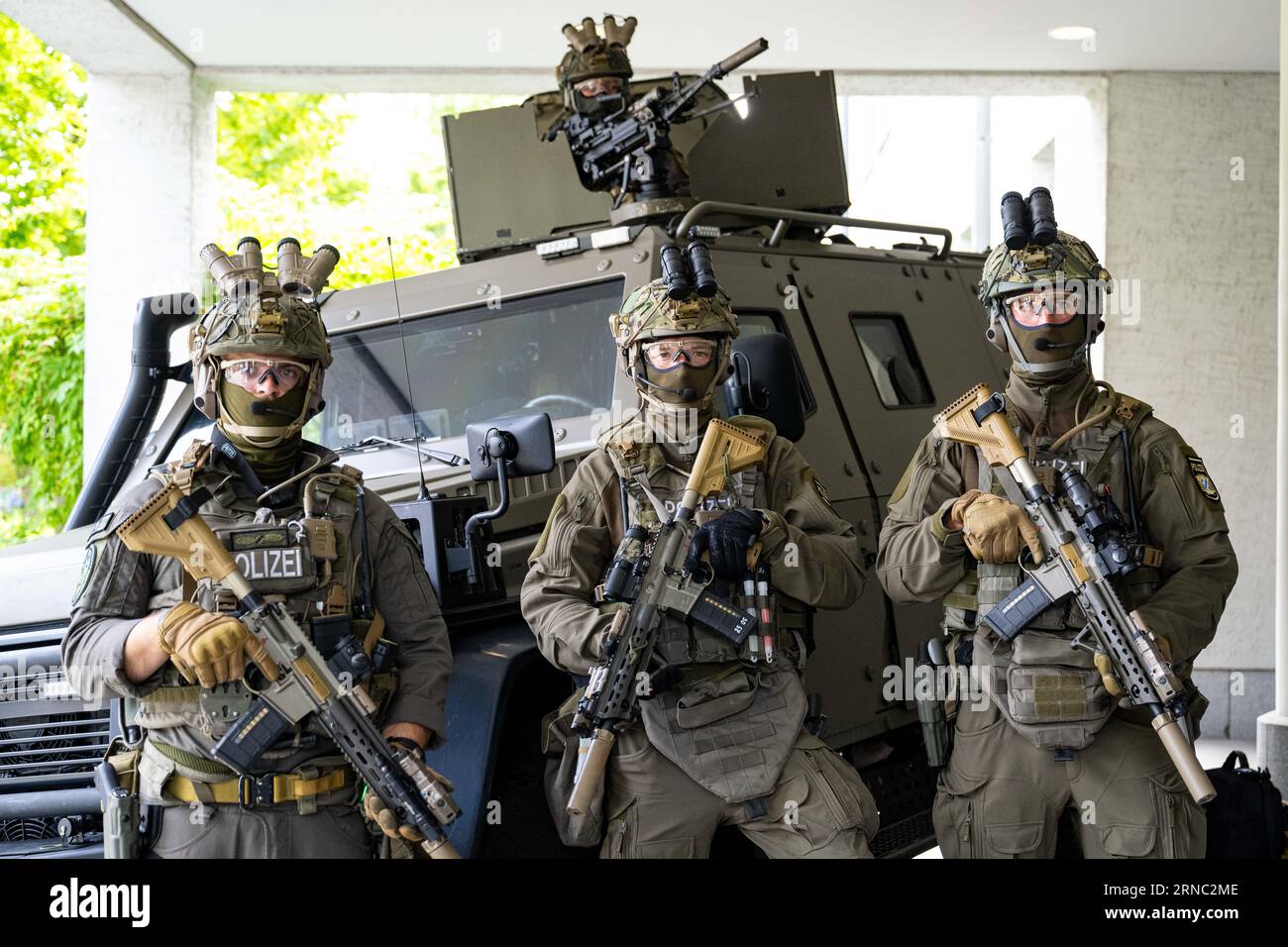 Munich, Germany. 01st Sep, 2023. Task forces of the Special Operations ...