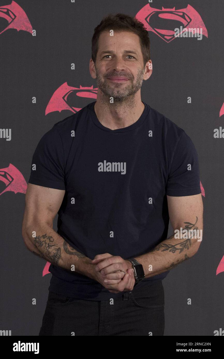 (160320) -- MEXICO CITY, March 20, 2016 -- Director Zack Snyder poses ...