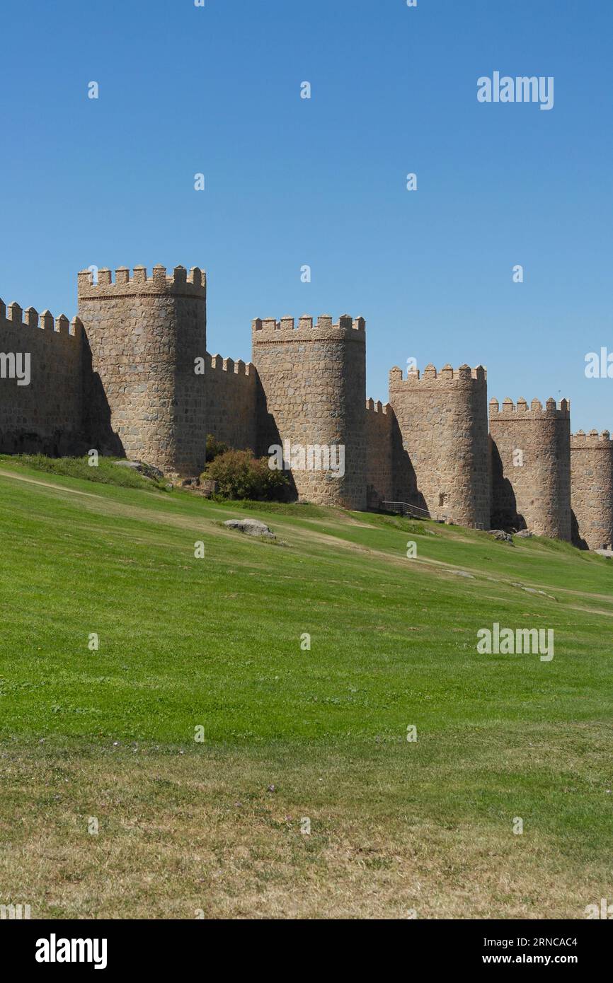 Medieval stone walls cobblestone hi-res stock photography and images ...
