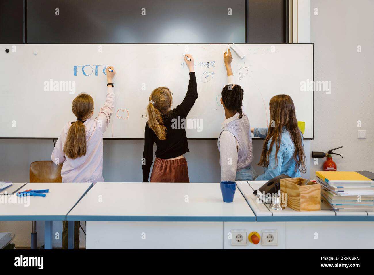 Whiteboard visual aid hi-res stock photography and images - Alamy